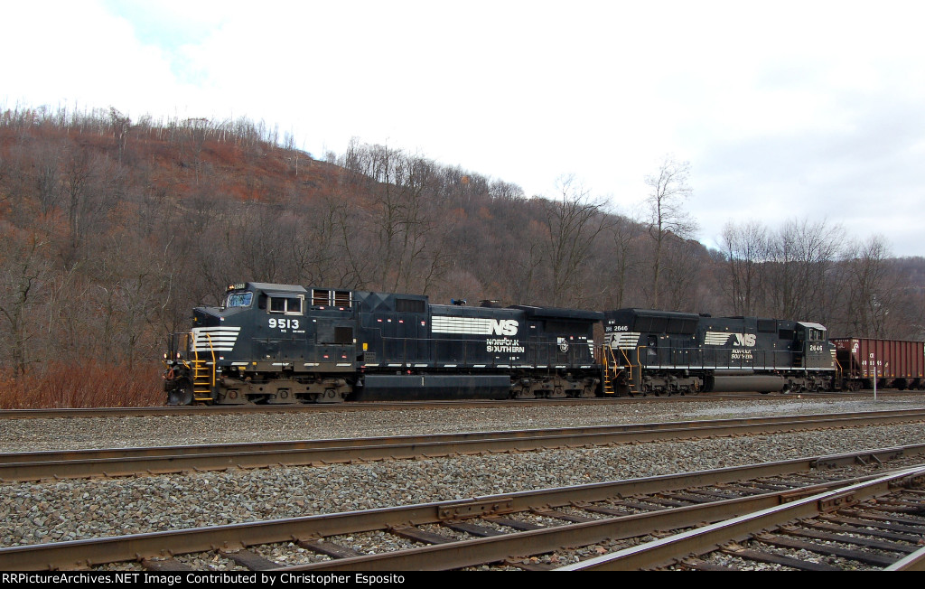 NS 9-40CW 9513 & SD70M 2646